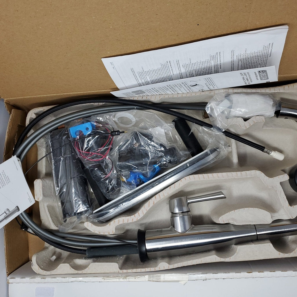 Arctic Stainless Kitchen Faucet - Delta Essa | Bargainwizz