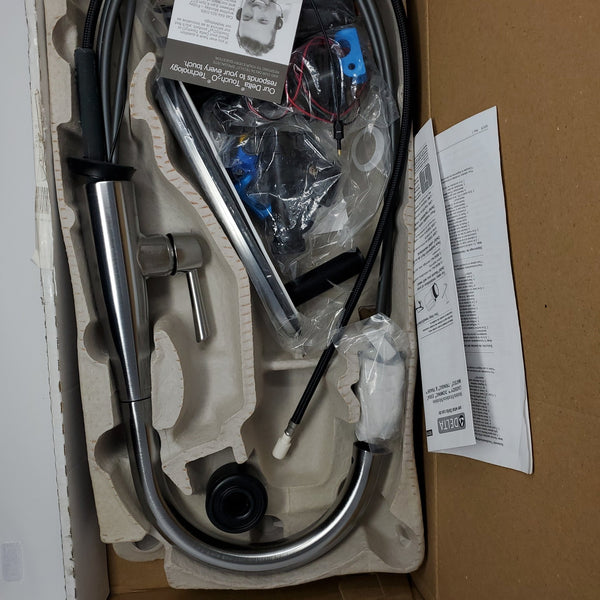 Arctic Stainless Kitchen Faucet - Delta Essa | Bargainwizz
